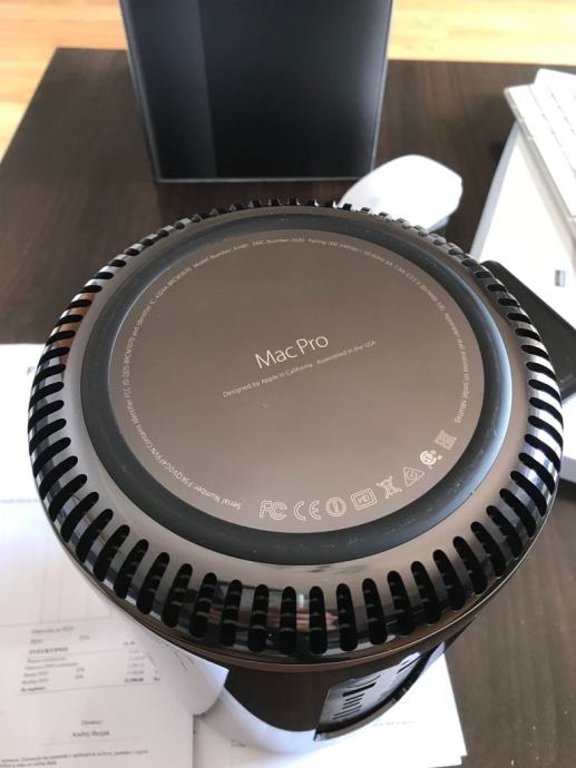 Mac Pro (Late 2013) 3,5 GHz 6-Core Intel Xeon E5, AMD FirePro D300