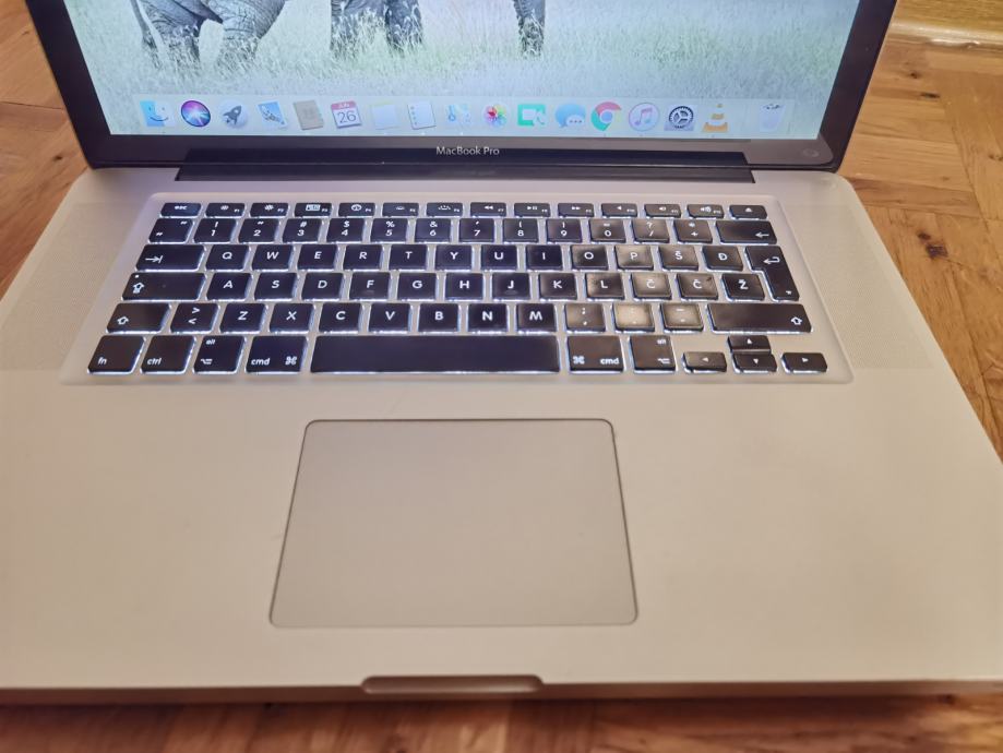 MacBook Pro 15 Mid 2010 i7, 8GB ram, SSD 256 zamjena za razno