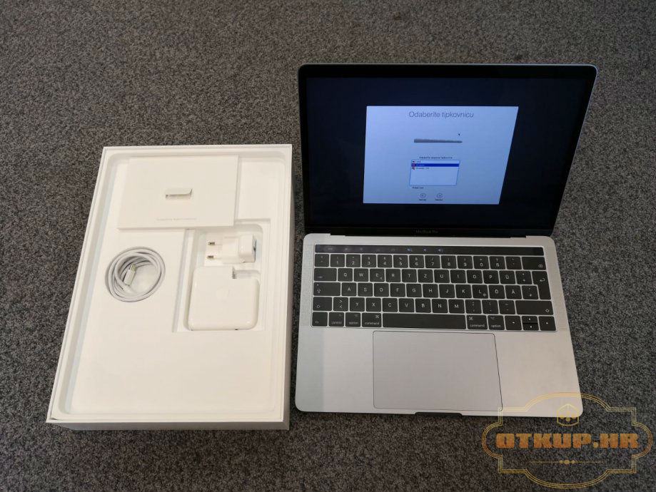 MacBook Pro A1706 Late 2016, i5 3,1GHz, 8GB RAM, 256Gb, 13,3 R1, RATE