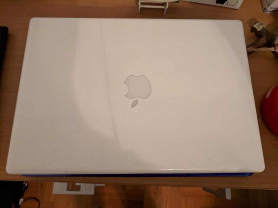 MacBook White 13,Late 2008,dual core,2gb,160HDD 595kn
