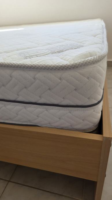 Madrac 160*200cm, visina 27cm, novo, krevet gratis - PAG