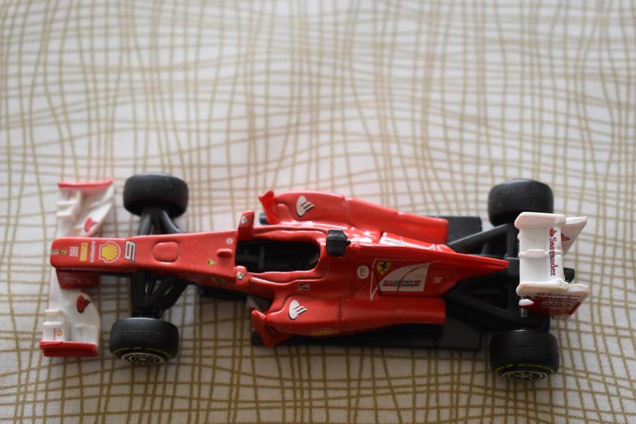 1:43 Felipe Massa Ferrari F2012 2012 Bburago Diecast Model
