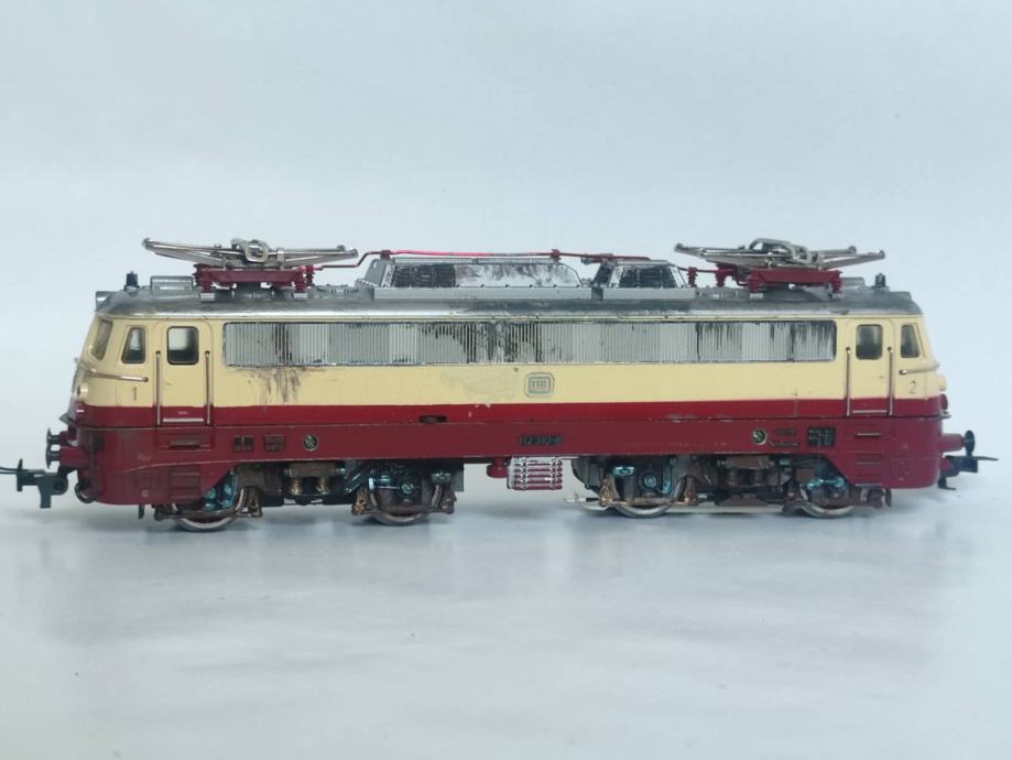 Fleischmann HO br112 električna lokomotiva - za Marklin AC digital