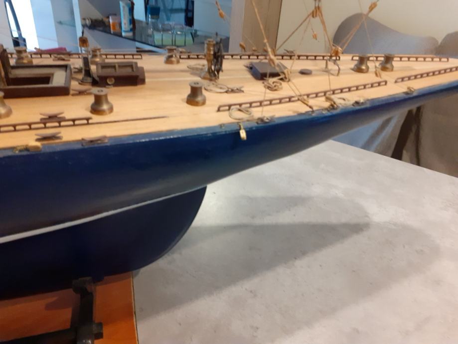 model ENDEAVOUR 1934