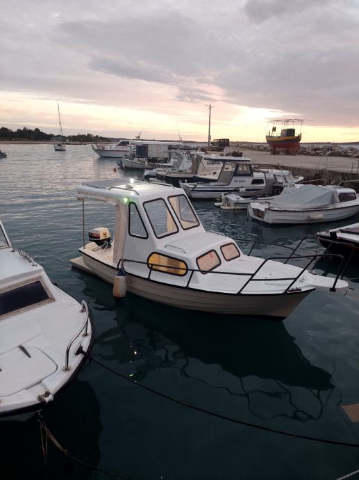 Barka, ribolov, preuređena renovirana komplet.