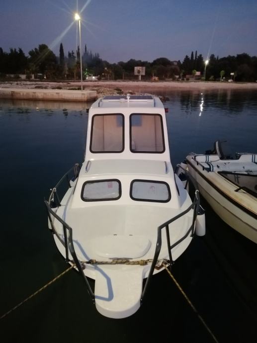 Barka, ribolov, preuređena renovirana komplet.