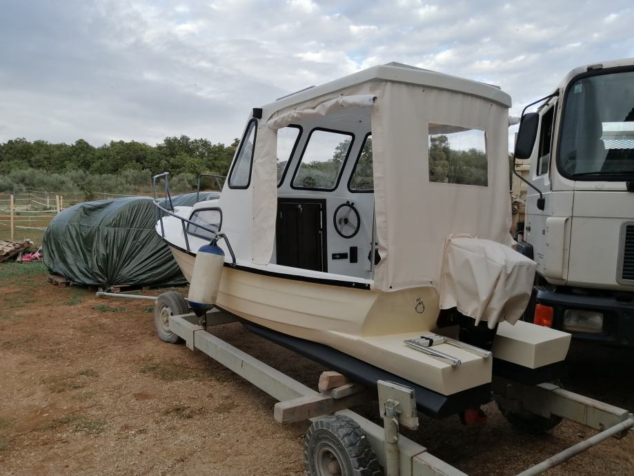 Barka, ribolov, preuređena renovirana komplet.