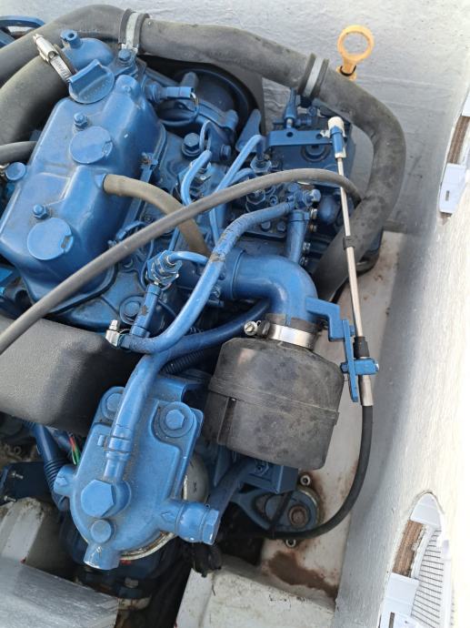 Brod Maestral 500 Greben , nazvati 0915086583