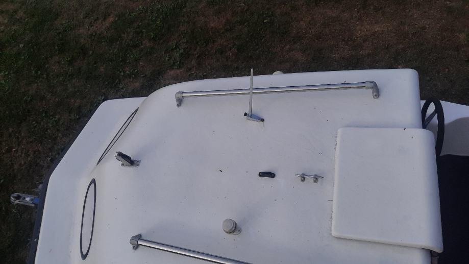 Čamac sa kabinom -Tiger Shark 4.2m