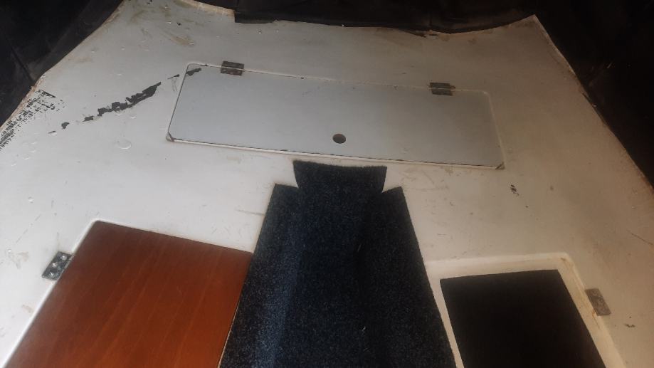 Čamac sa kabinom -Tiger Shark 4.2m