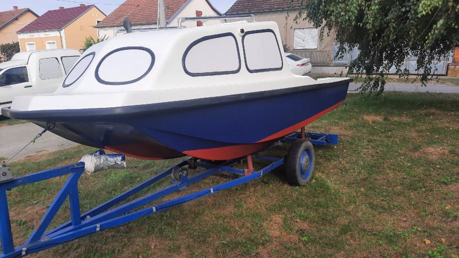 Čamac sa kabinom -Tiger Shark 4.2m