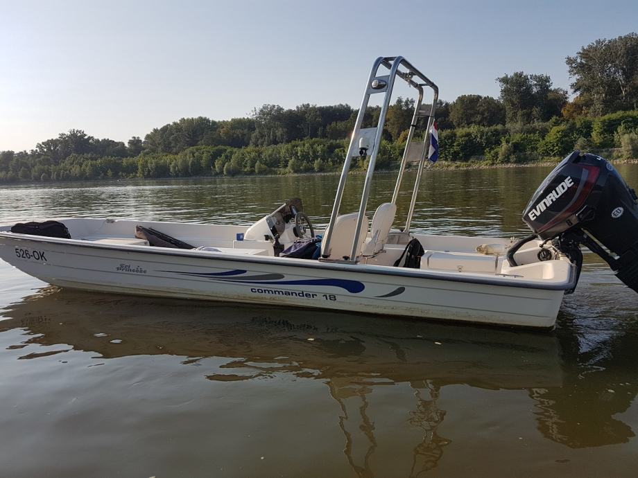 Commander 18 - Tri Princeze Evinrude E-Tec E40 DPL