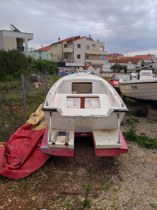 PASARA LASTA SA SPOJLEROM - VODICE