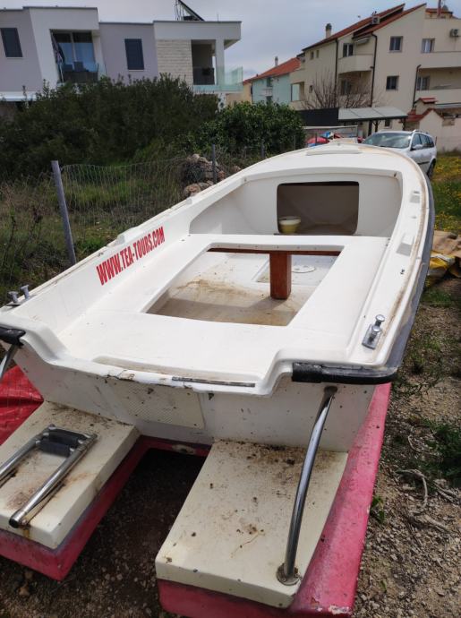 PASARA LASTA SA SPOJLEROM - VODICE