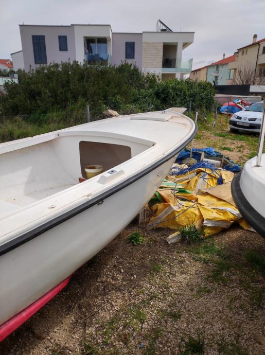 PASARA LASTA SA SPOJLEROM - VODICE