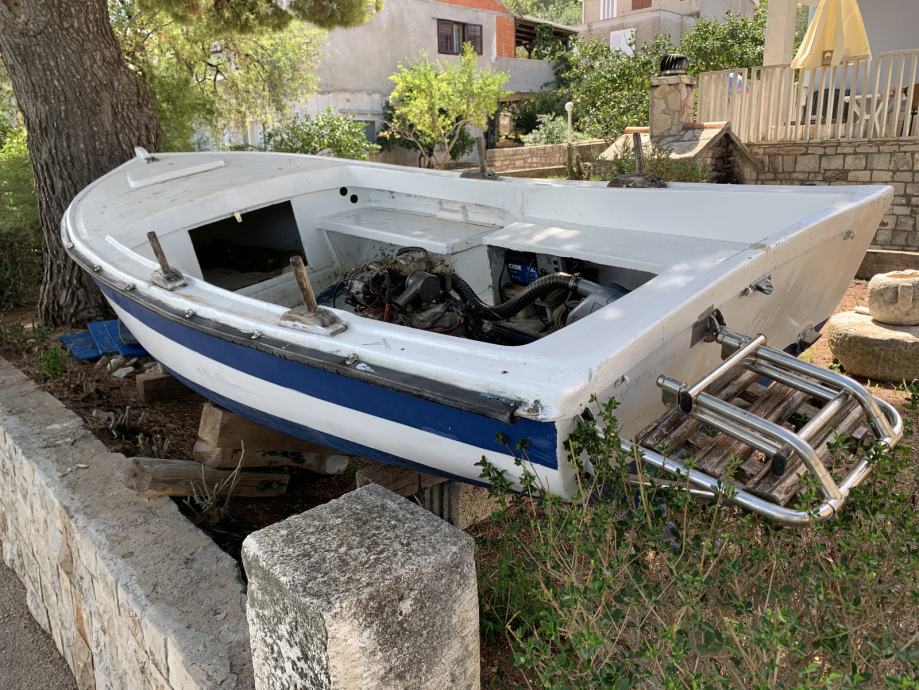 Pasara Marušić 440, Yanmar 1 GM (10) 5,9 KW diesel