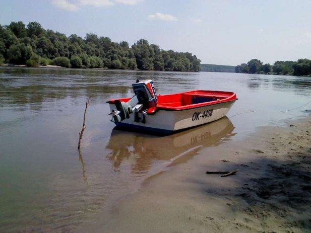 PLASTIČNI ČAMAC SUPER ŠARK i TOMOS 4