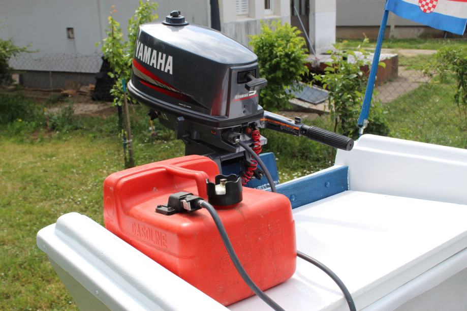 Plastični camac, Yamaha motor i prikolica