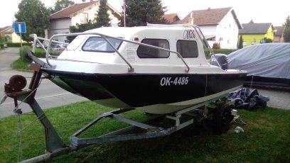 Prodajem čamac Tigar Šark (srpski)