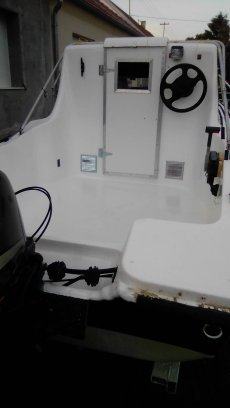 Prodajem čamac Tigar Šark (srpski)