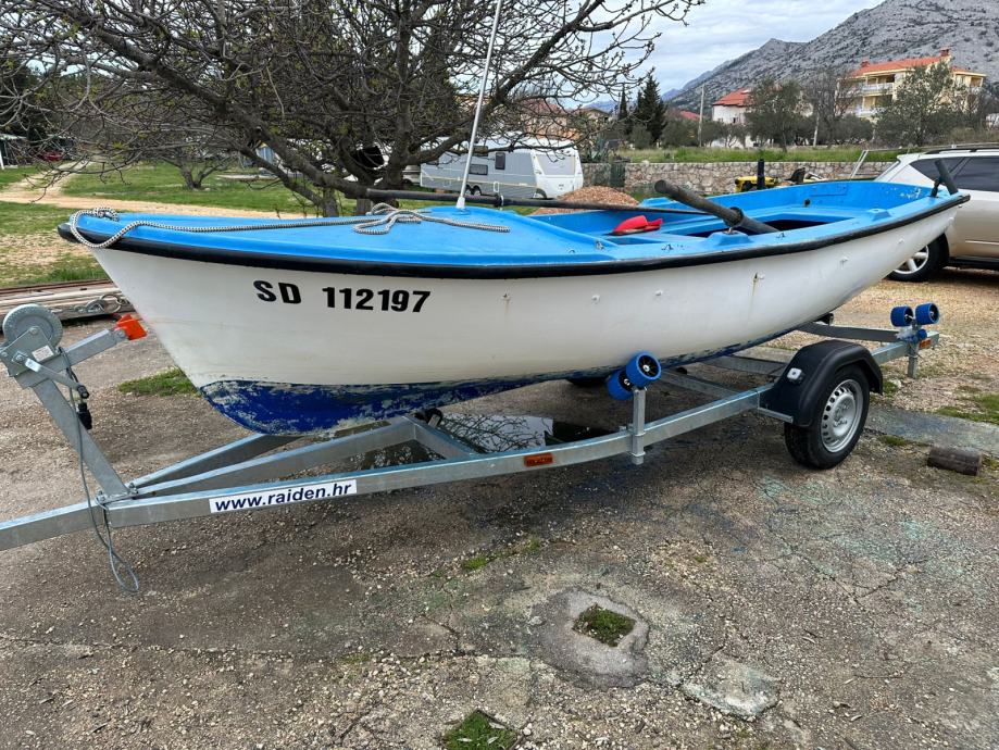 Prodajem Elan pasaru 490