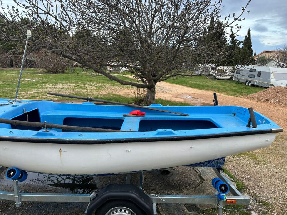 Prodajem Elan pasaru 490