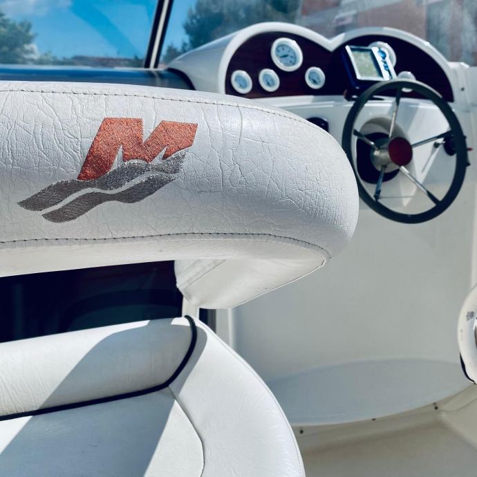 Quicksilver 650 Cruiser Mercruiser 4.3L