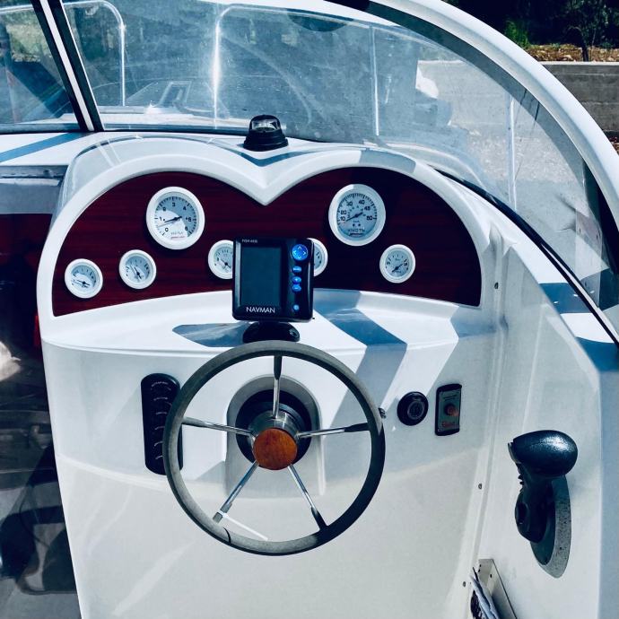 Quicksilver 650 Cruiser Mercruiser 4.3L