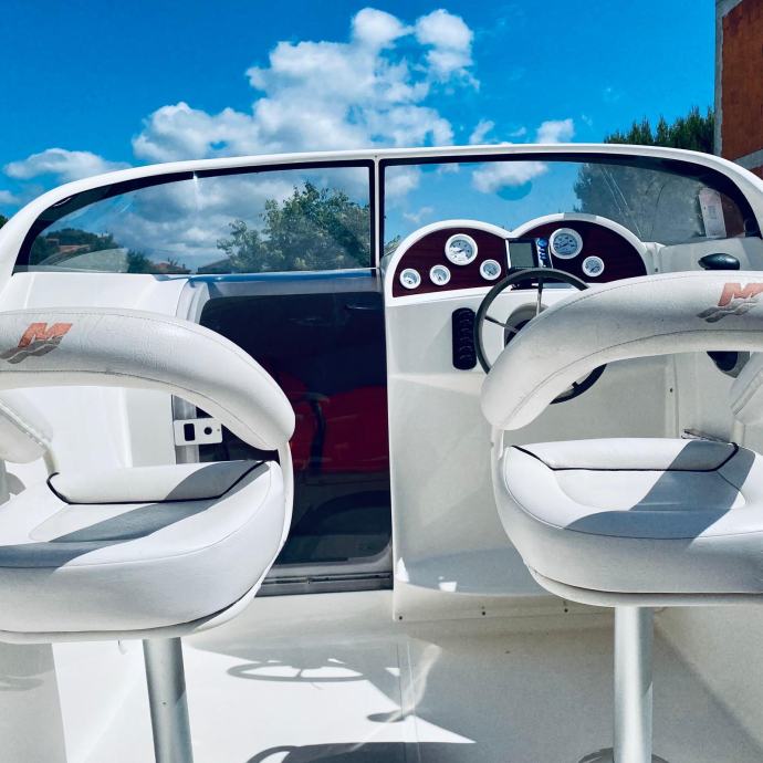 Quicksilver 650 Cruiser Mercruiser 4.3L