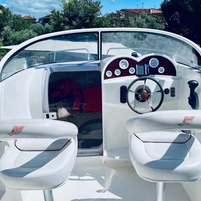 Quicksilver 650 Cruiser Mercruiser 4.3L