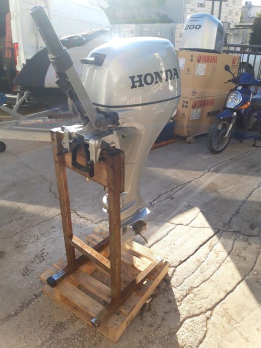 Ribar 480 s Honda 20KS s rezervarom kao nov!!