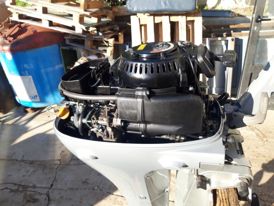 Ribar 480 s Honda 20KS s rezervarom kao nov!!