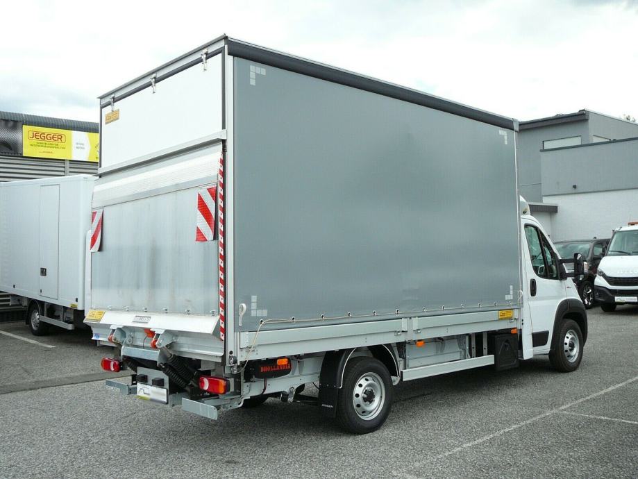 FIAT DUCATO MAXI 35 2.3 160 NAVI CERADA + RAMPA NOVO JAMSTVO FIAT, 2022 ...