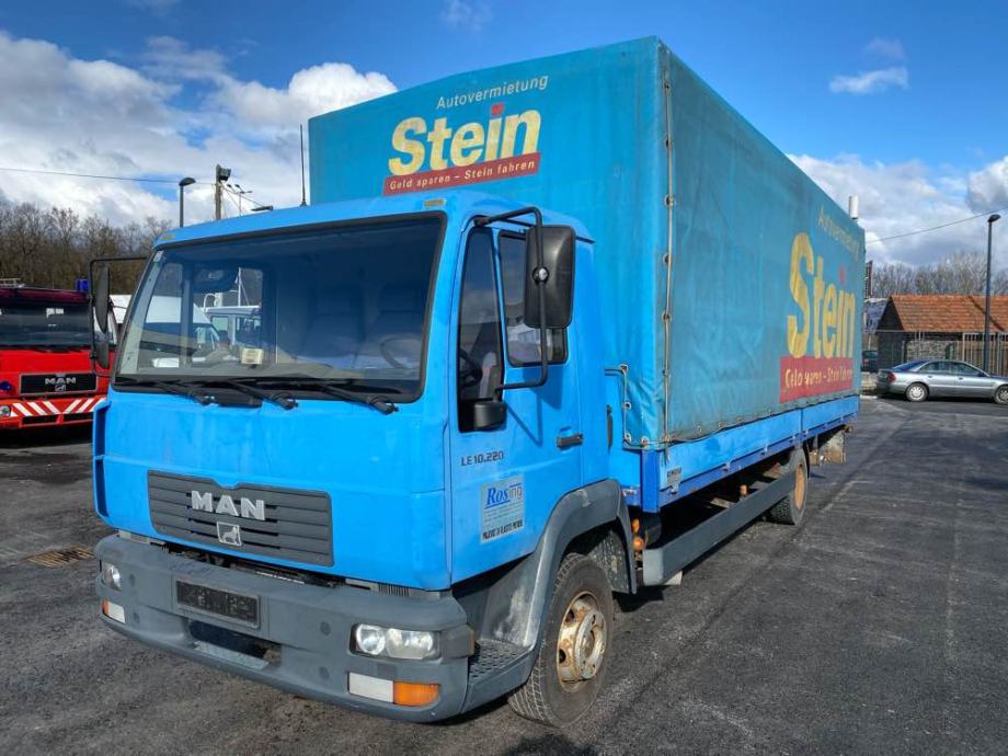 Man LE 10.220 Sanducar 7,20 m sa cerdom i rampom, 2003 god.