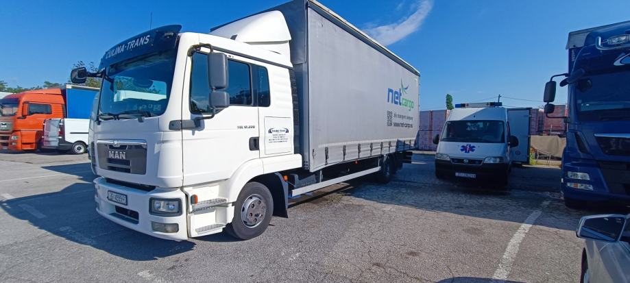 MAN TGL 12.220, 2013 god.