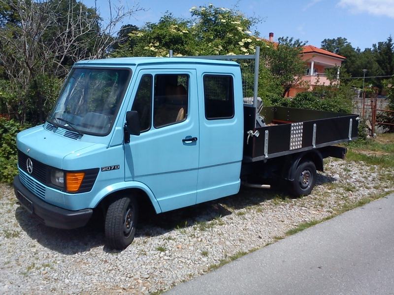 Mercedes 207D, 1984 god.