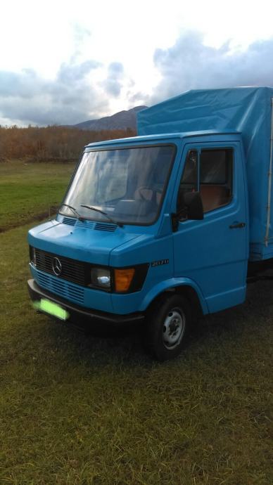 MERCEDES 207D, 1984 god.