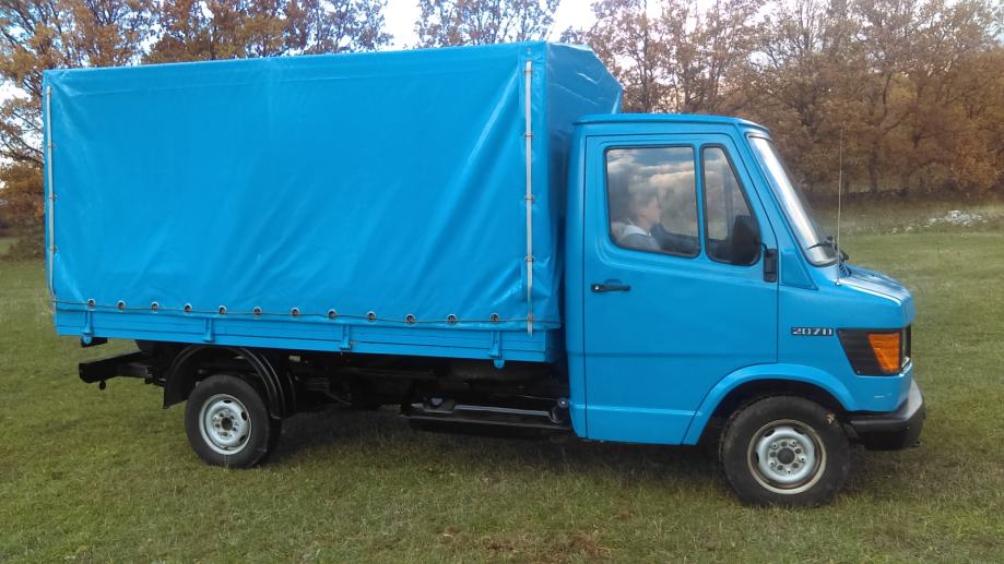 MERCEDES 207D, 1984 god.