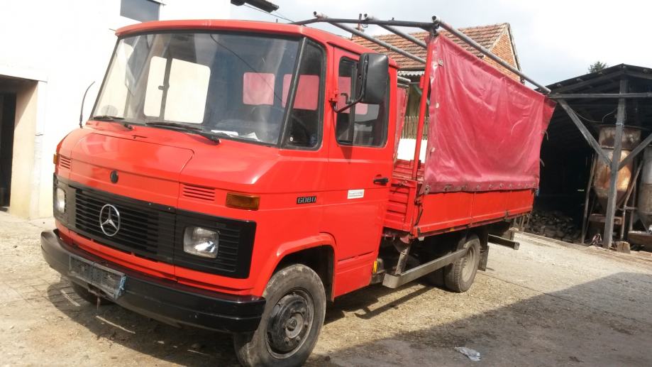 mercedes 608, 1983 god.