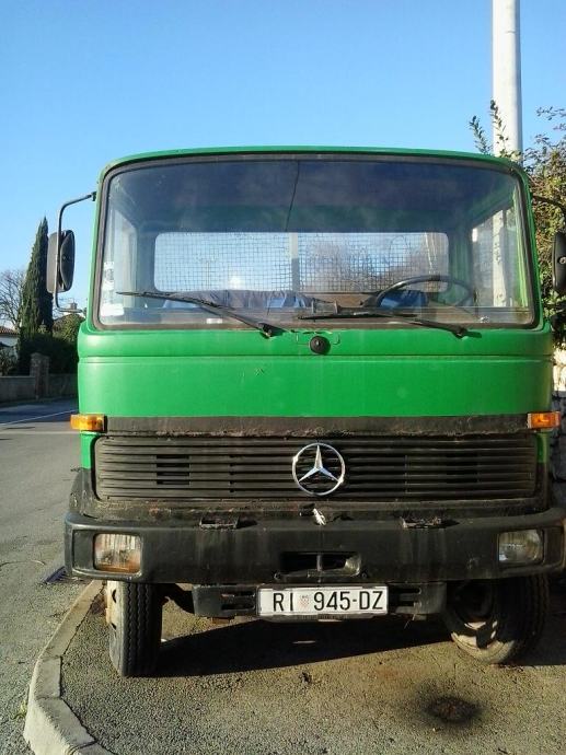 Mercedes 813, 1982 god.