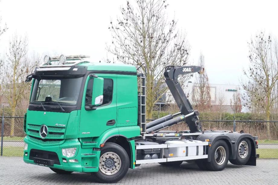 Mercedes-Benz Actros 2546 kamion s kukom/LTK364, 2017 god.