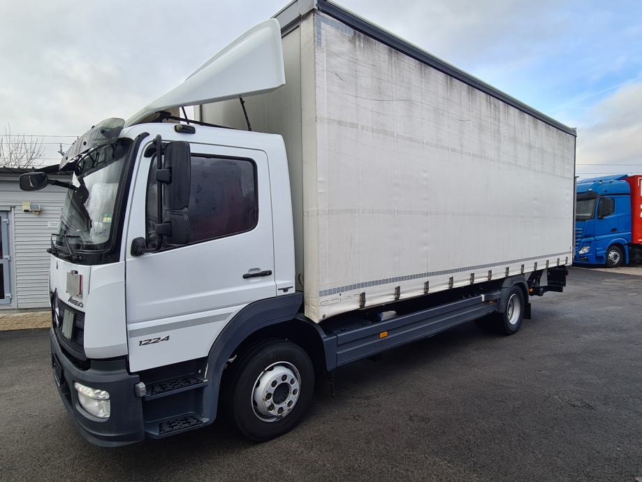 Mercedes-Benz ATEGO 1224L s kesonom 7.20m/višina 2.70m/nakl.ramp, 2016 god.