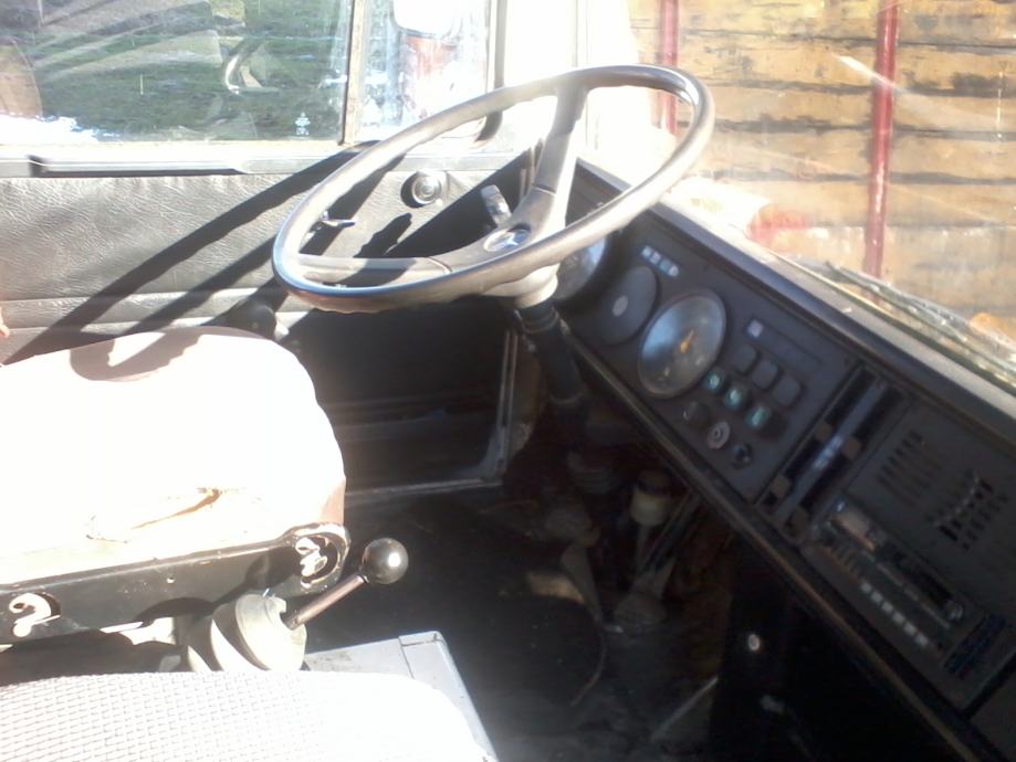 Mercedes lp 709 PRODAJEM ILI MJENJAM, 1979 god.