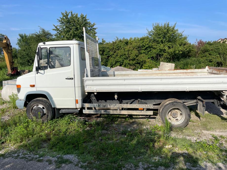 Mercedes VARIO 814 kiper, 2001 god.