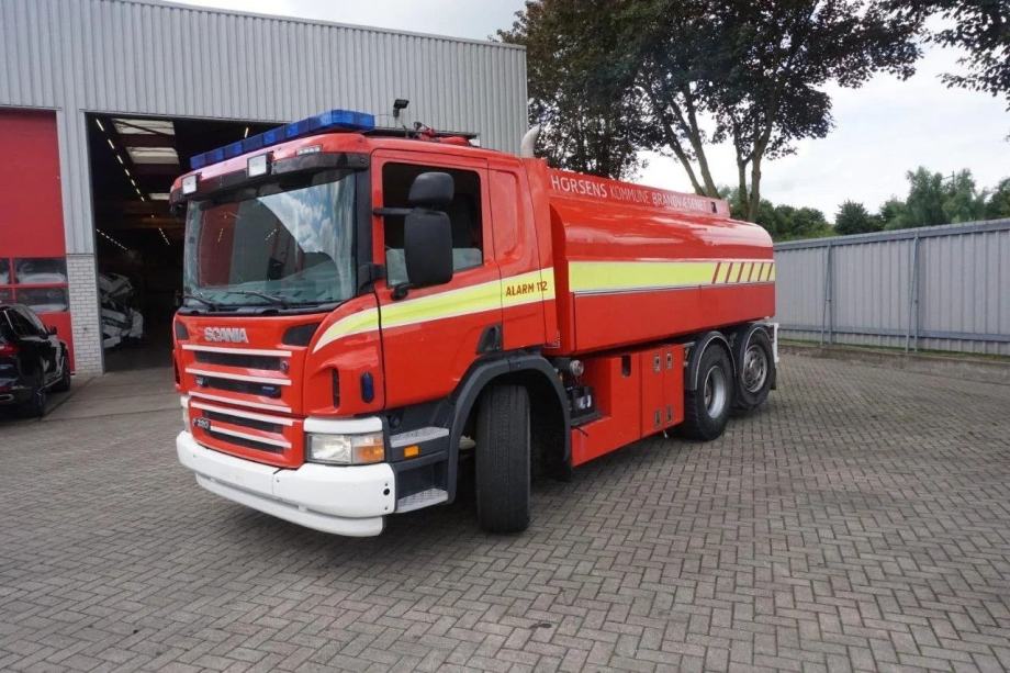 Scania P320 VATROGASNO VOZILO CISTERNA, 2010 god.