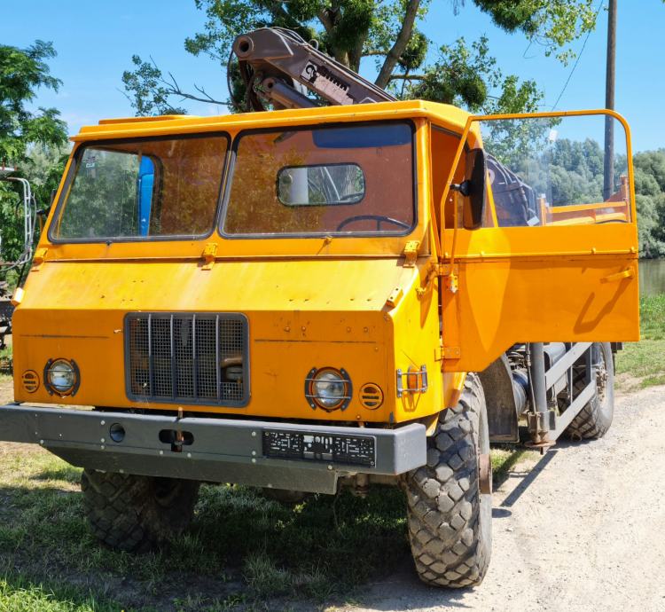 TAM 110 4x4, 1983 god.