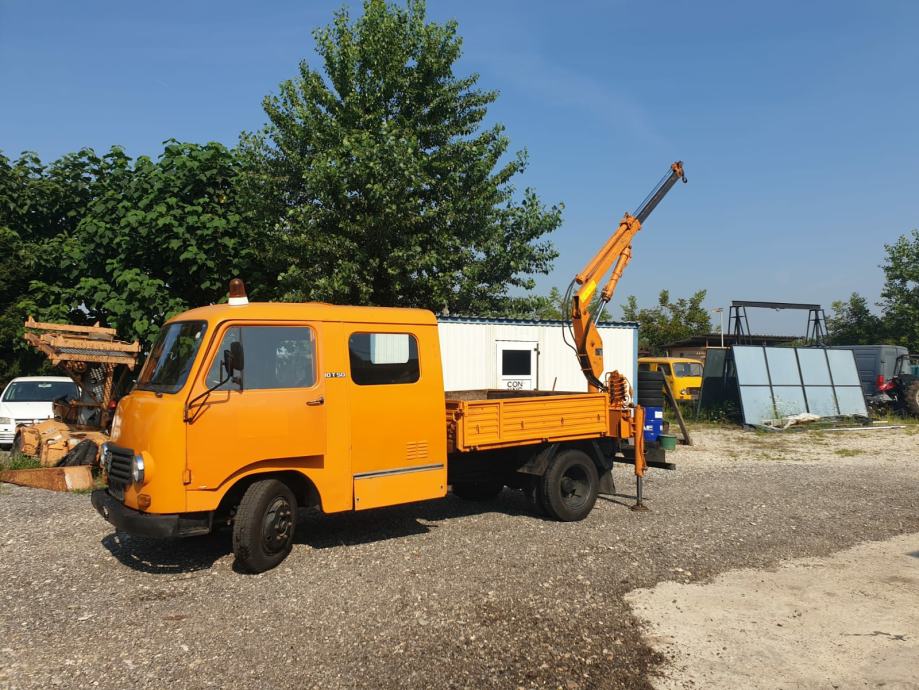 TAM 80 T 50 s dizalicom, 1990 god.