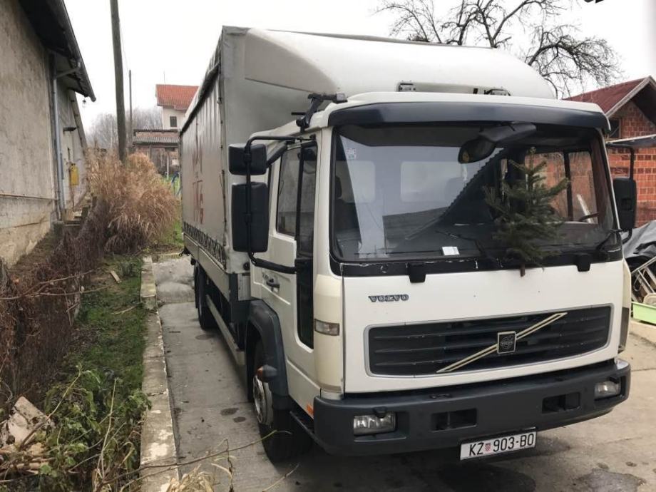 Volvo fl 220-12.reg01-07-17.klima. Odličan. Plus još jedan za dijelove ...