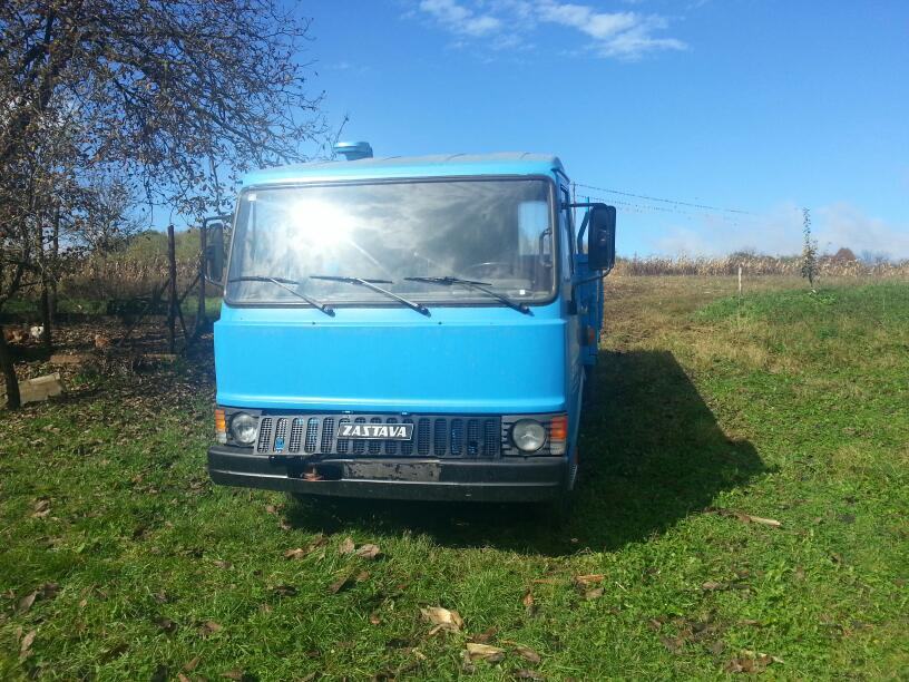 ZASTAVA 650 ,zamjena za razno !!! HITNO zamjena za drva, 1978 god.