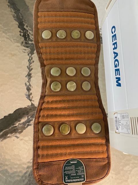 CERAGEM COMPACT CGM-P390 toplinsko-akupresurni masažer HITNO!